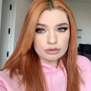 Spotlight on Annabel Redd: A Comprehensive Analysis - Top Celebrities