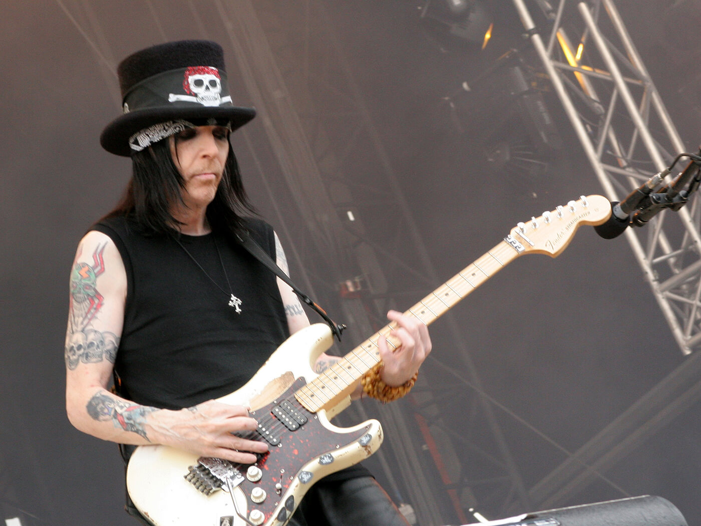 Mick Mars Net Worth: Discover How He Built His $50 Million Fortune ...