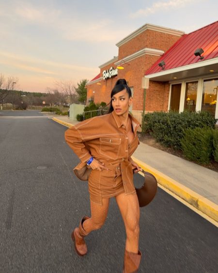 Laura Saenz: Career Highlights and Personal Life - Top Celebrities