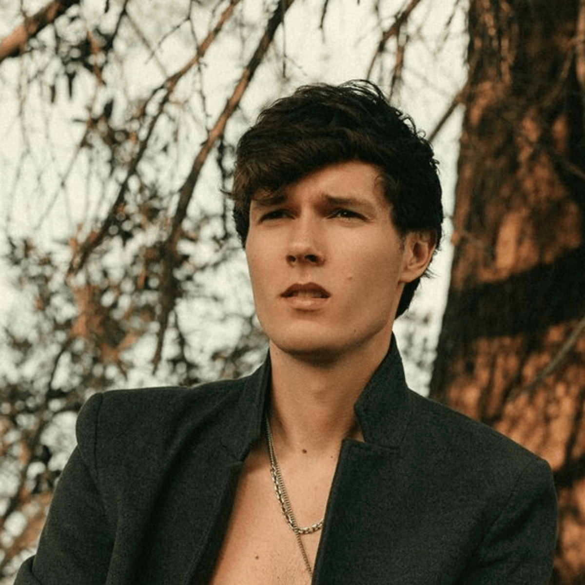 Zach Justice Height: How Tall is He? - Top Celebrities